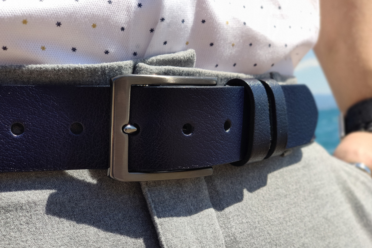 ΑΝΔΡΙΚΗ ΔΕΡΜΑΤΙΝΗ ΖΩΝΗ MGS ΜΠΛΕ ΣΚΟΥΡΟ | ModernGreekSandals.com